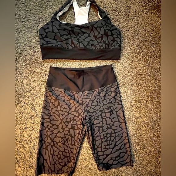 1eleven Urban Graphics | Shorts | Brand New Eleven Urban Graphics 2 ...